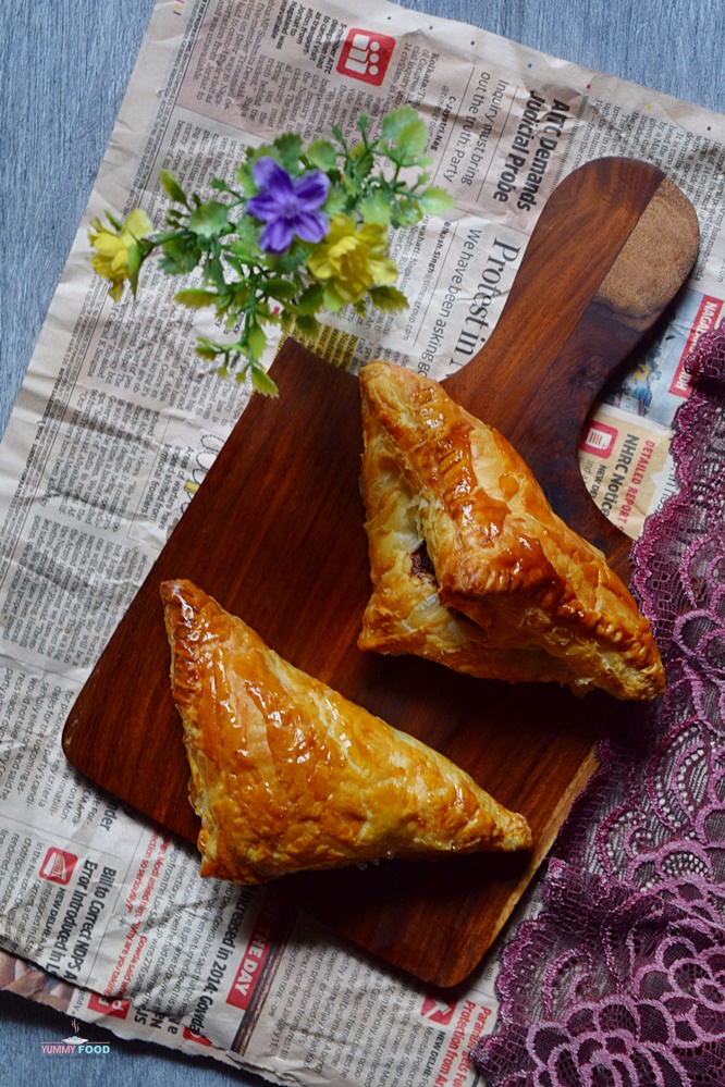 Easy Mango Nutella Turnovers